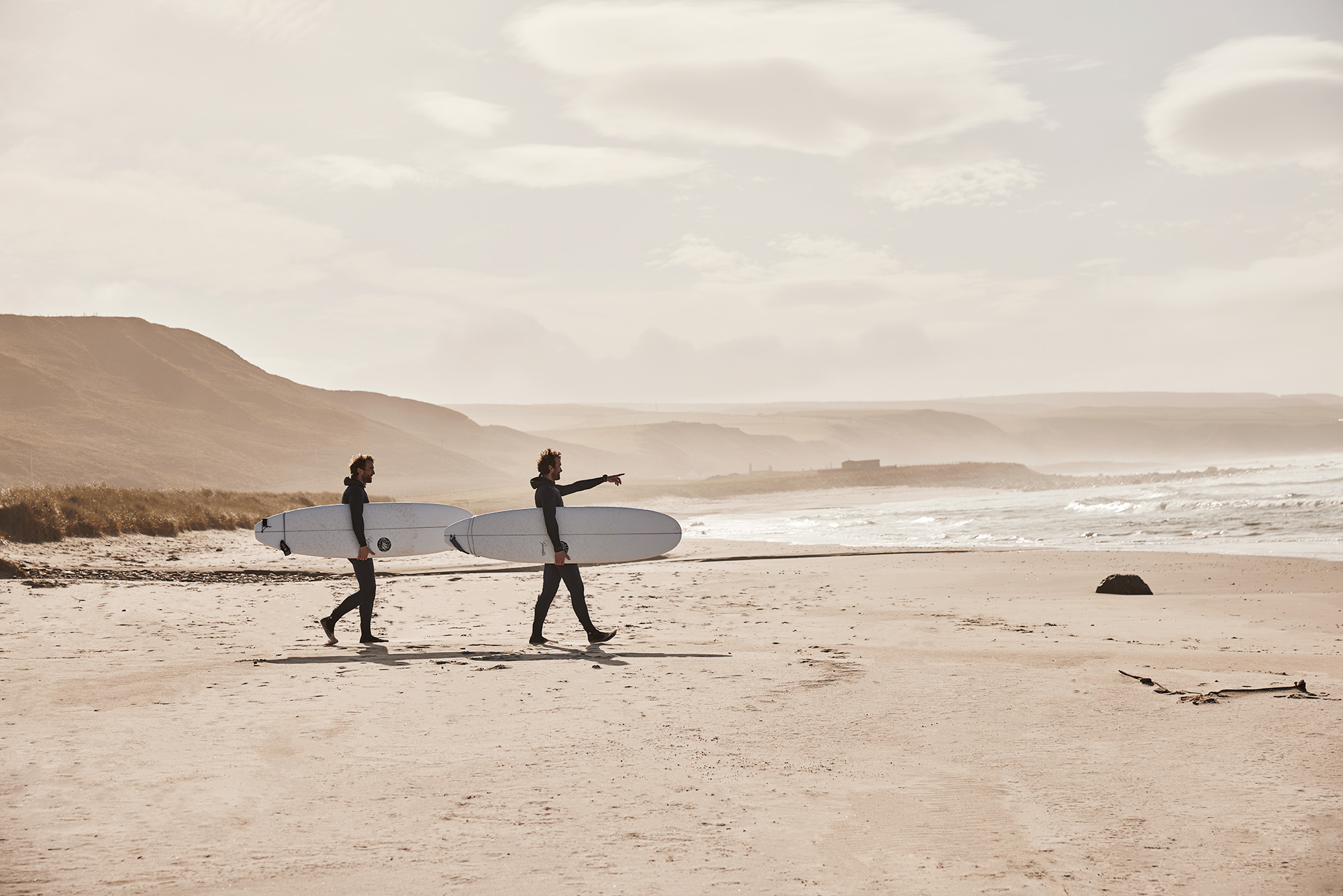 Beetle Rhind TURNER TWINS + LAND ROVER