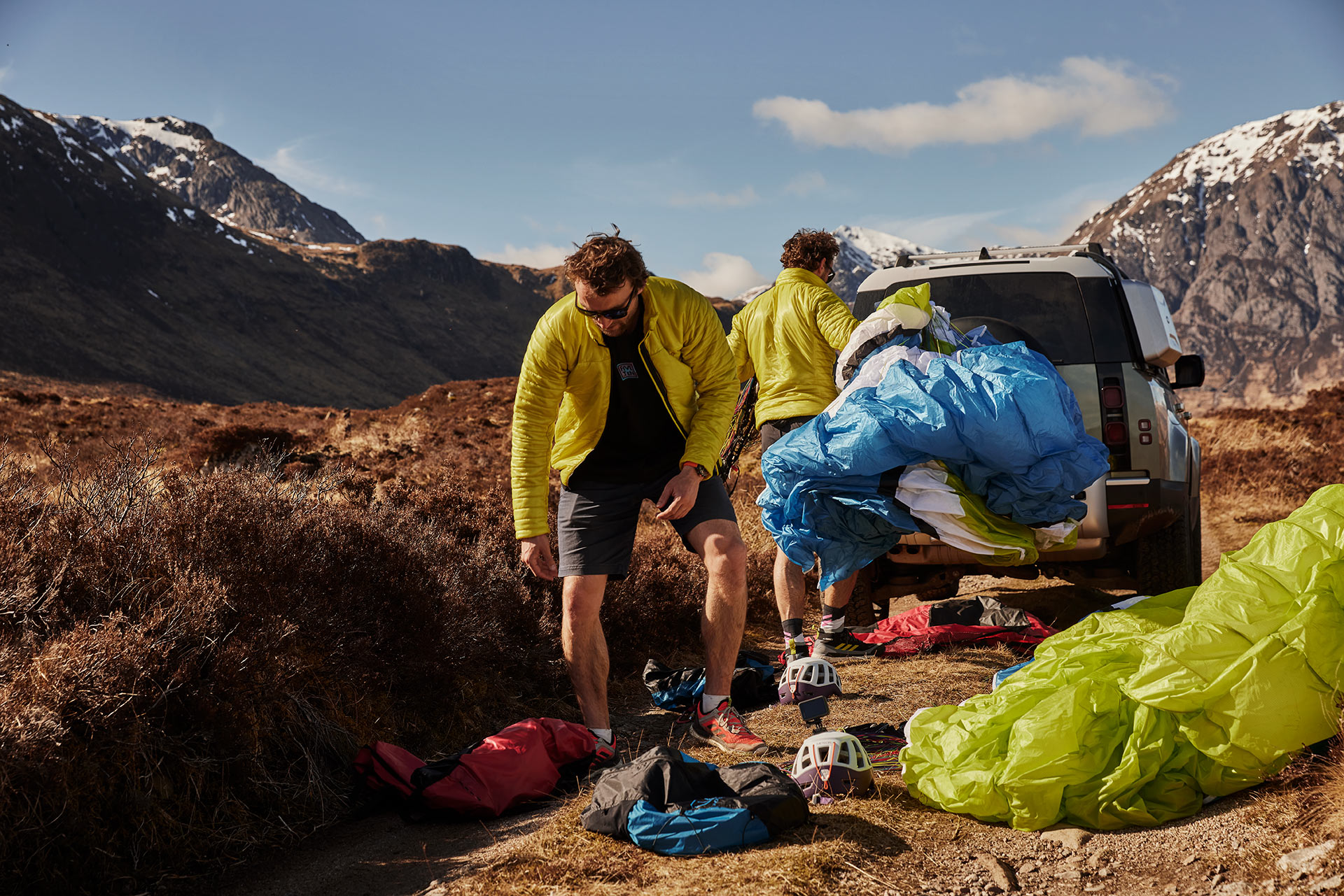 Beetle Rhind TURNER TWINS + LAND ROVER